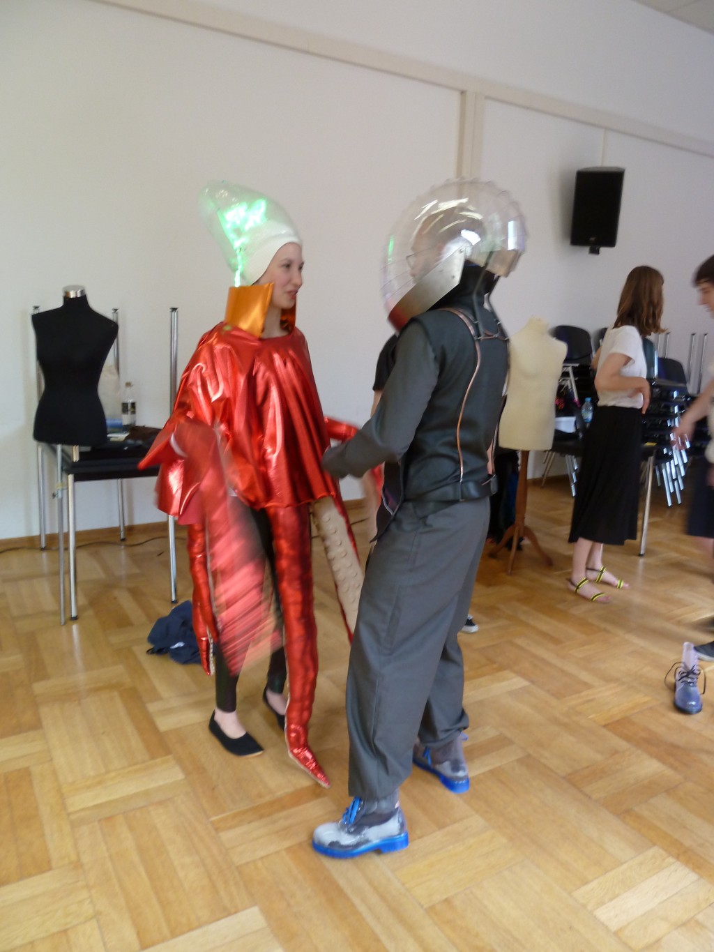 P1050008 – Interactive Costumes